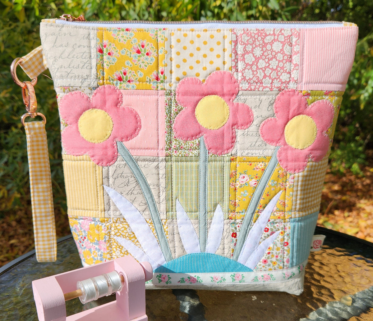 Spring Fling Pouch - Fabric and hardware Only – Kitty Rose Cottage