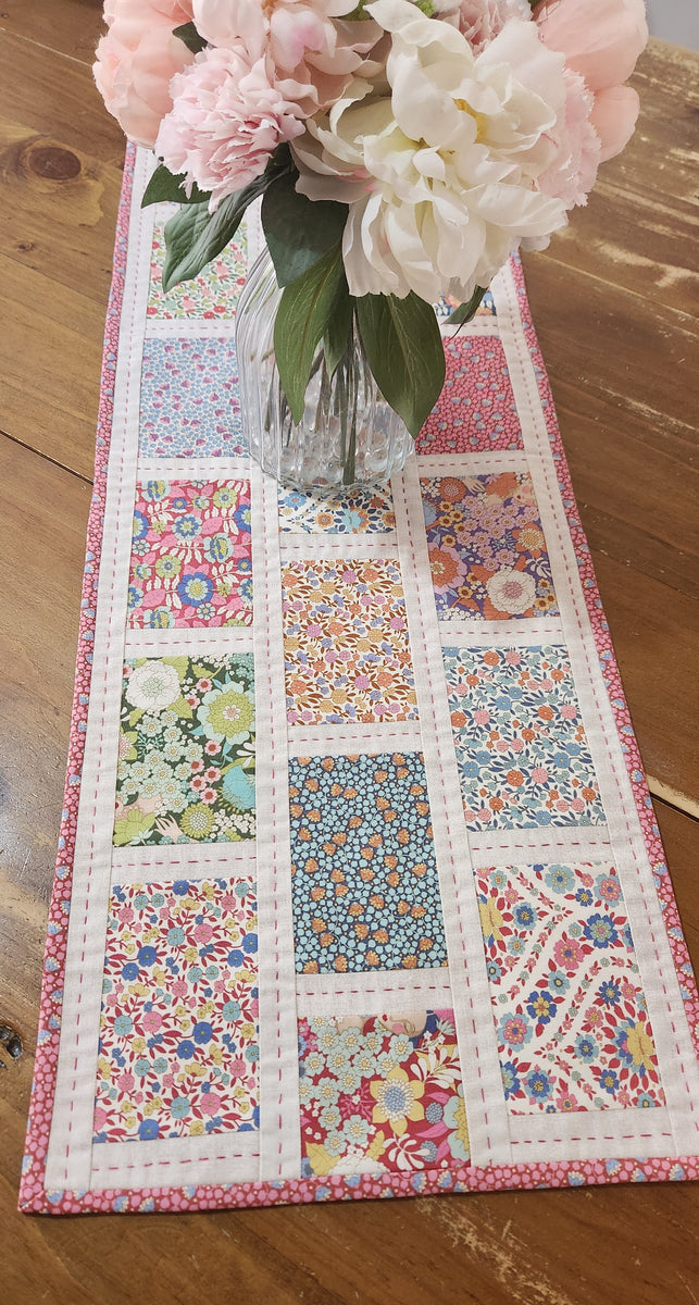 Bev's Brick Wall Runner Pattern and Kit – Kitty Rose Cottage